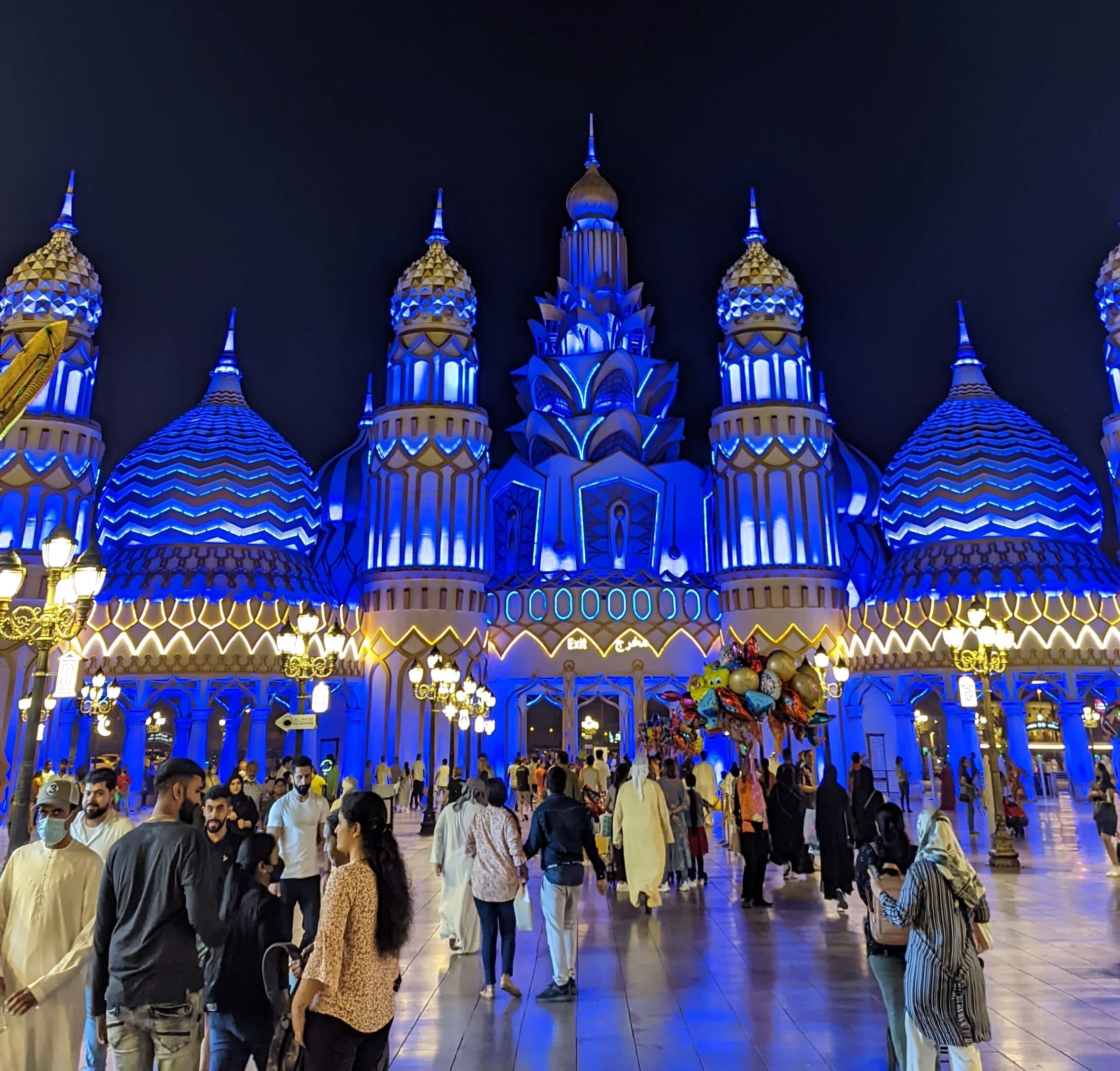 Global Village - Vivre Aux Emirats